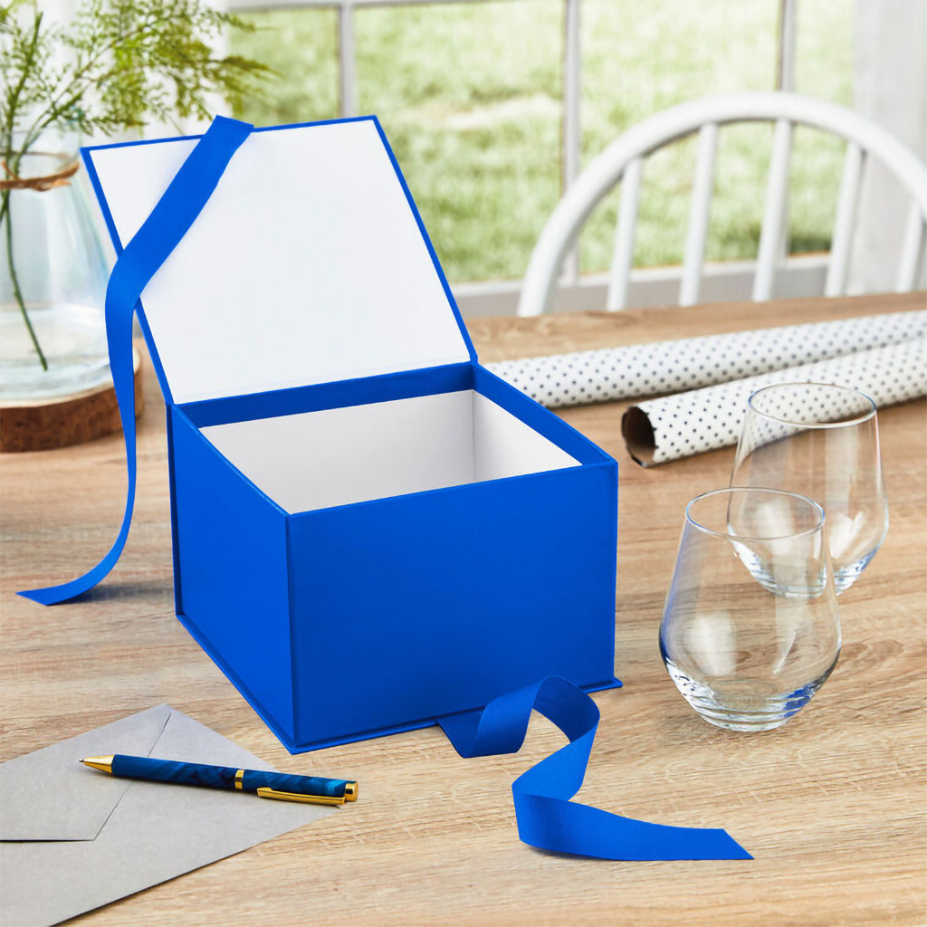 Hallmark : 7.2" Solid Royal Blue Large Square Gift Box — Annies ...